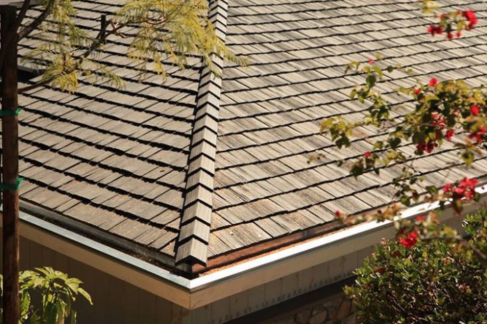 Wood Shakes vs. Shingles – What is the Difference? - Elite Remodeling ...